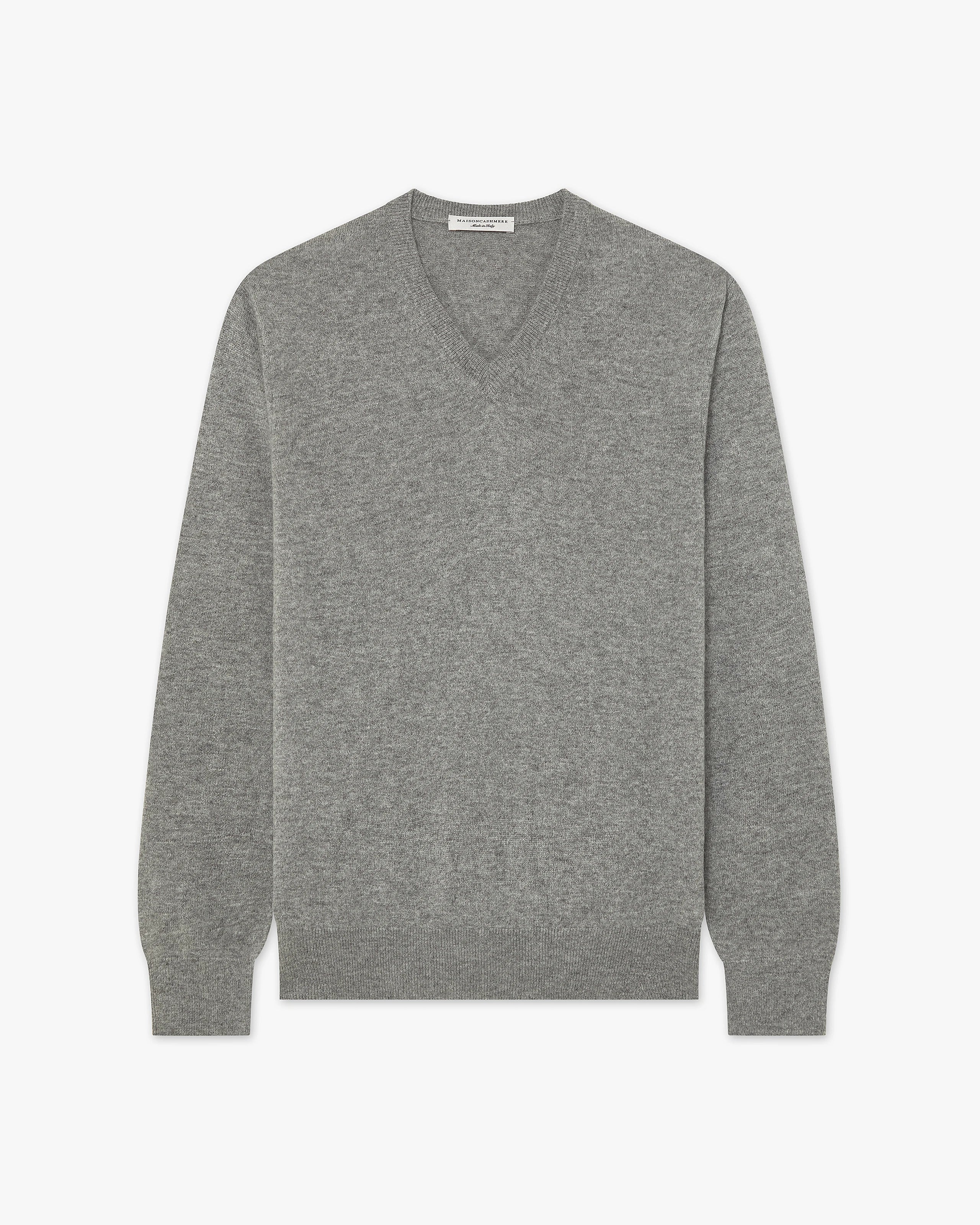 Men's Classic Cashmere V-Neck Sweater - Custom Studio | MaisonCashmere