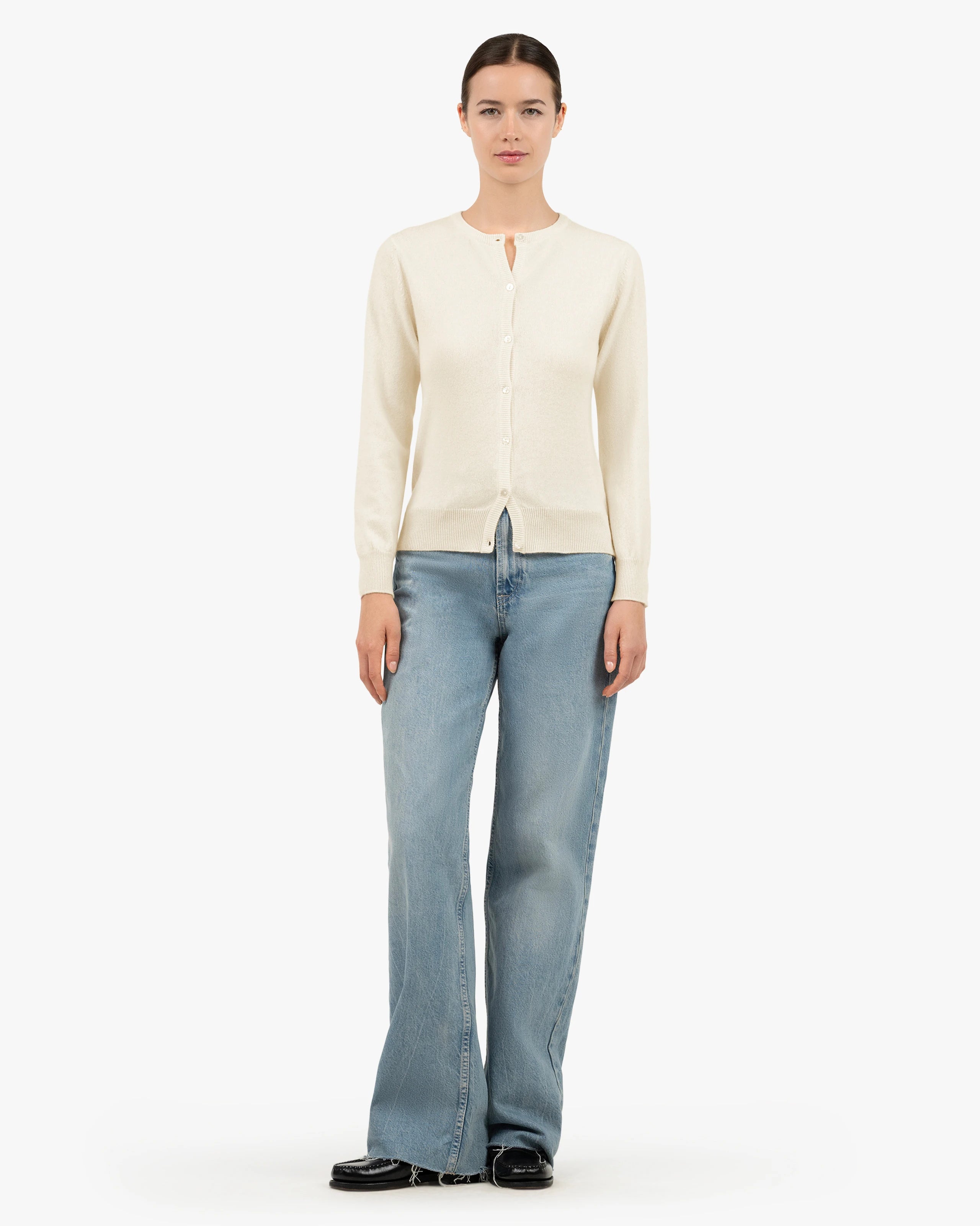 Women's Essential Cashmere Crew Neck Cardigan - White | MaisonCashmere
